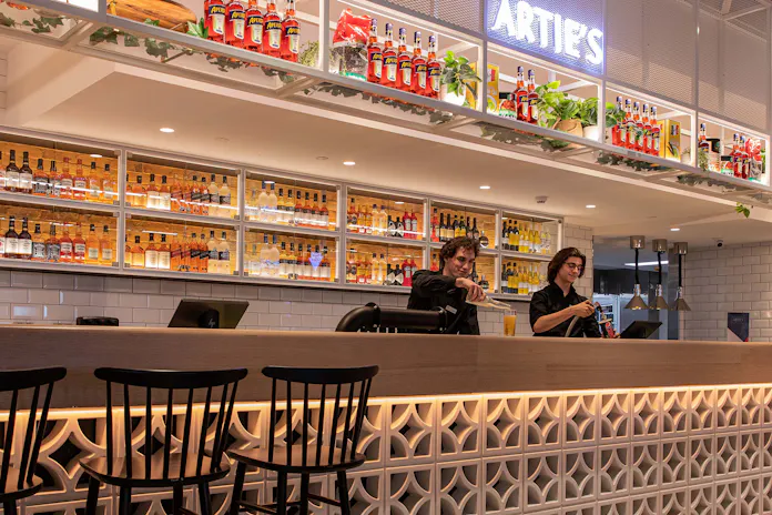 Food & Drinks – Candy Bar, LUX Dining & More | HOYTS Cinemas