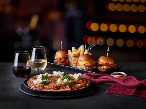 HOYTS LUX