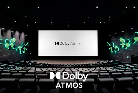 Cinema Experiences – HOYTS LUX, Xtremescreen, D-BOX & More